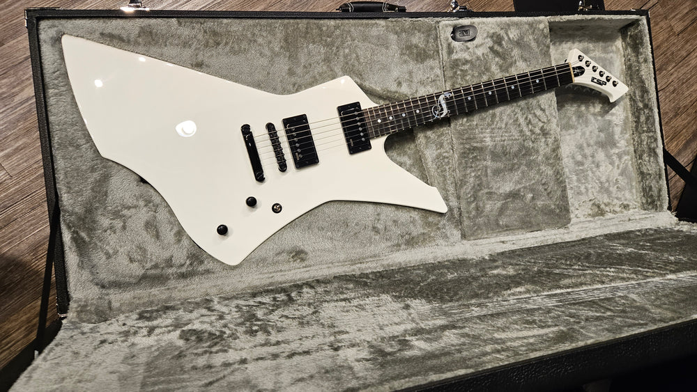 ESP SNAKEBYTE - Snow White James hetfield signature E2710232