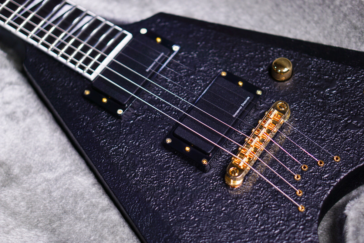 ESP Arrow NT Castmetal Black Gold package E1770232