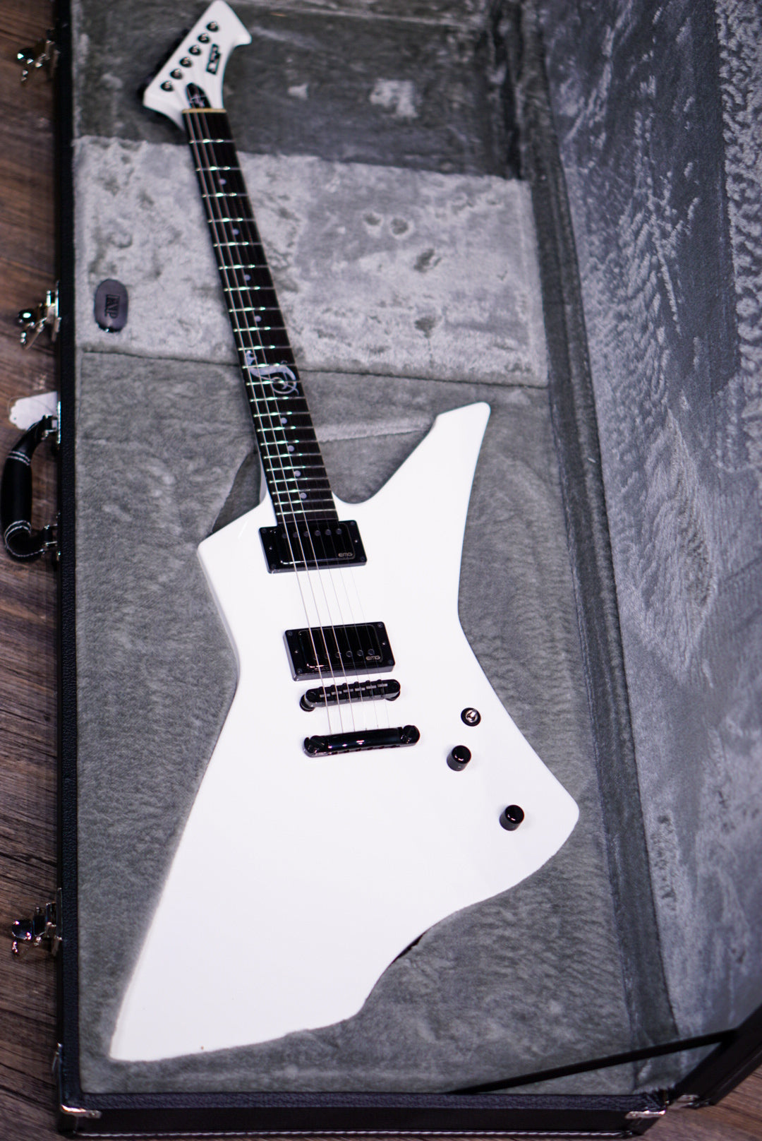 ESP SNAKEBYTE - Snow White James hetfield signature E7040232