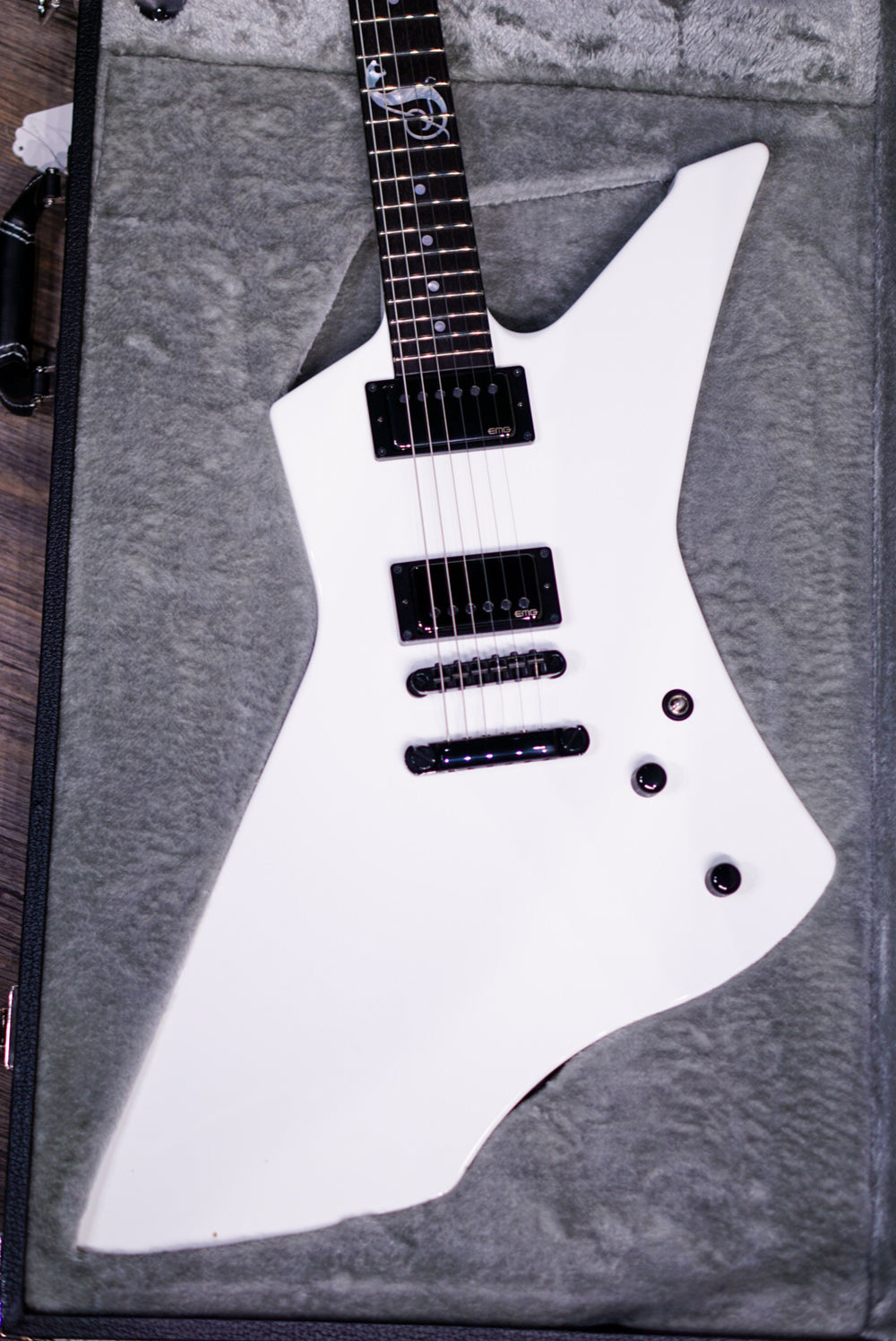 ESP SNAKEBYTE - Snow White James hetfield signature E7040232