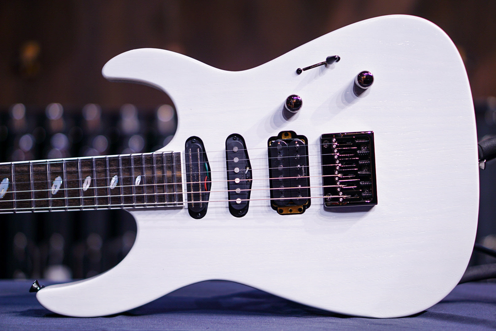 Caparison Dellinger WB-FX EF trans white 3360190