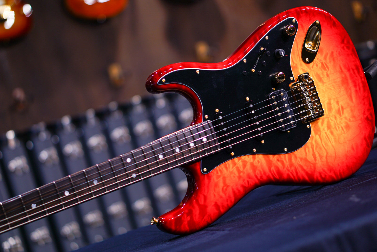James tyler LA studio classic cherry sunburst quilt 24109