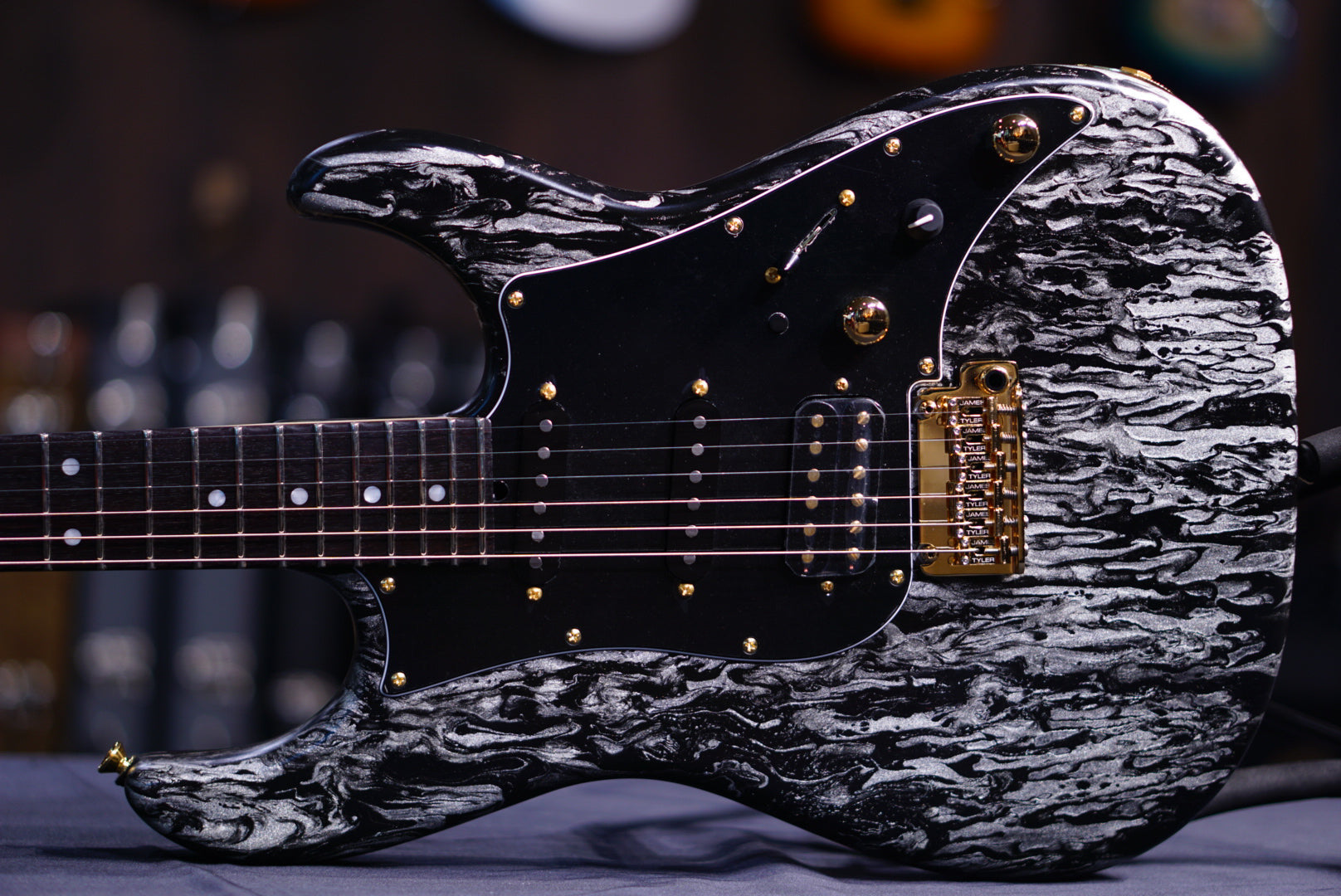 James tyler Studio Elite HD black schmear 23326