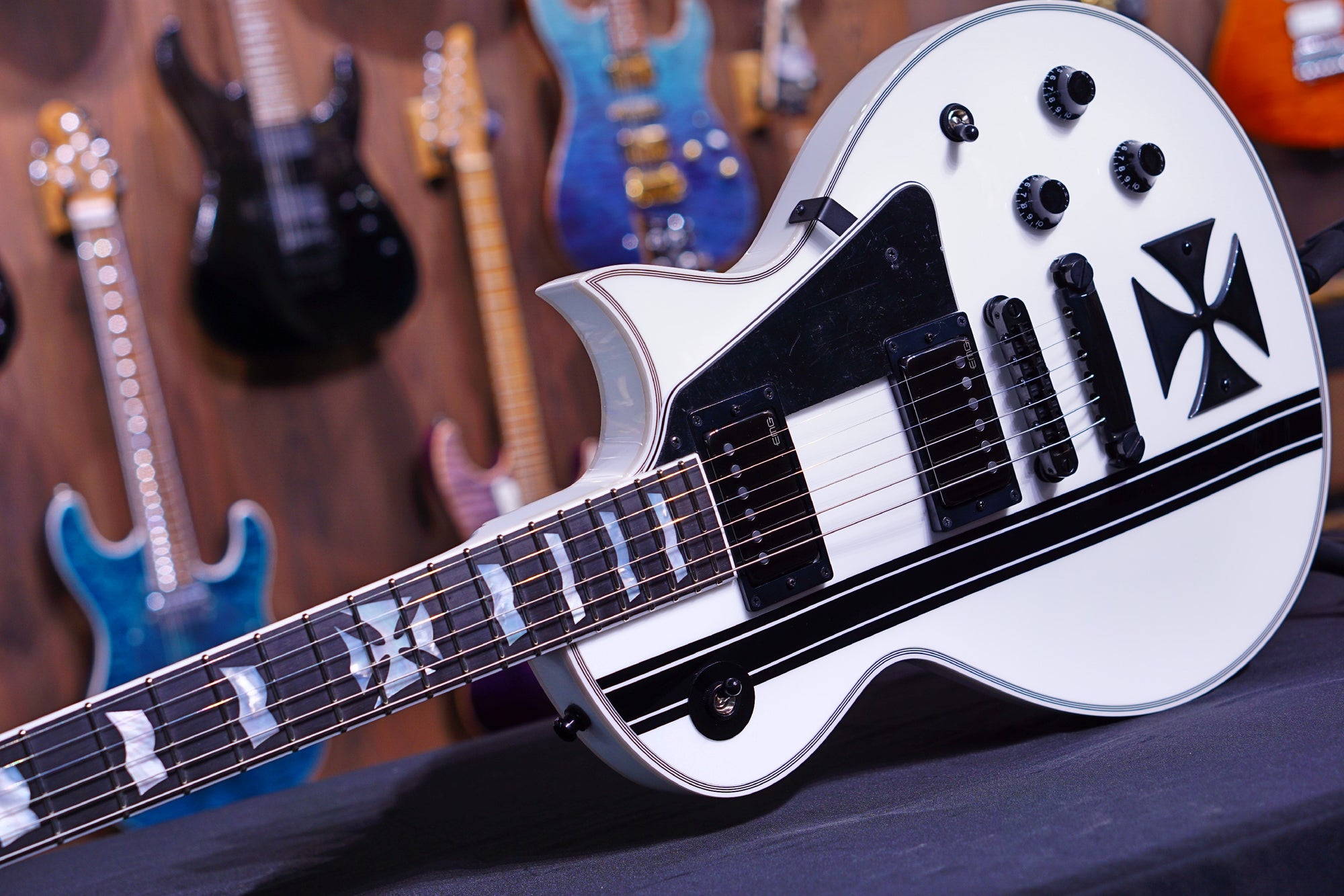ESP IRON CROSS JAMES HETFIELD E2461202