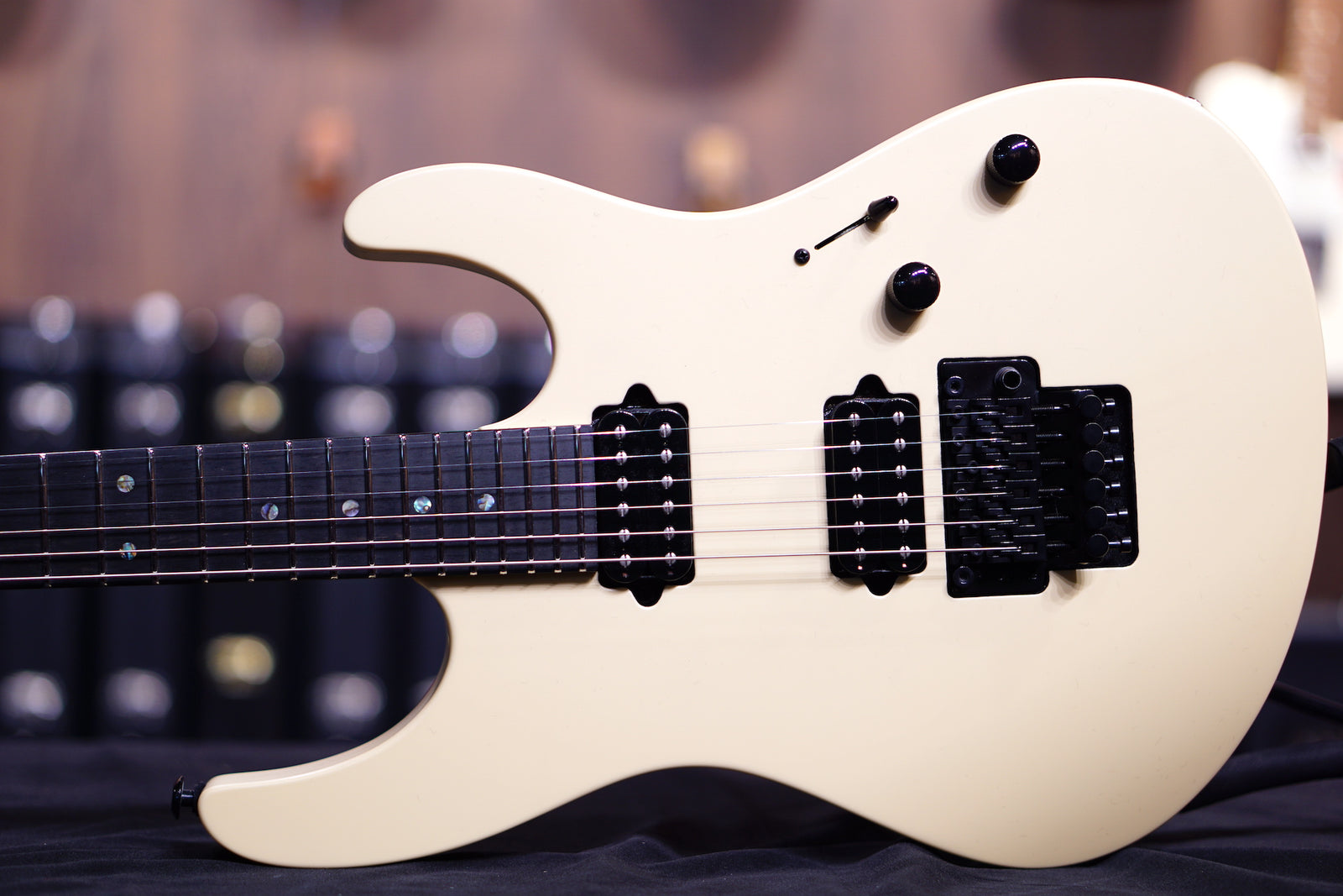 Suhr Modern Terra Limited Edition desert sand floyd 69006