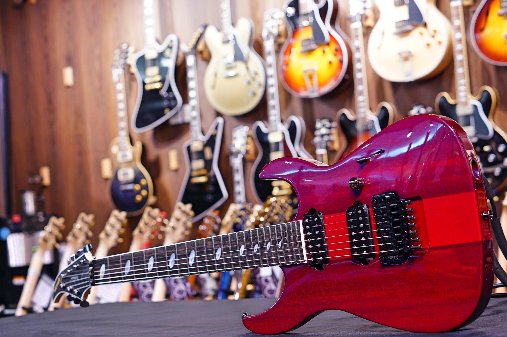 Caparison Dellinger Prominence Trans. Spectrum Red 7 string