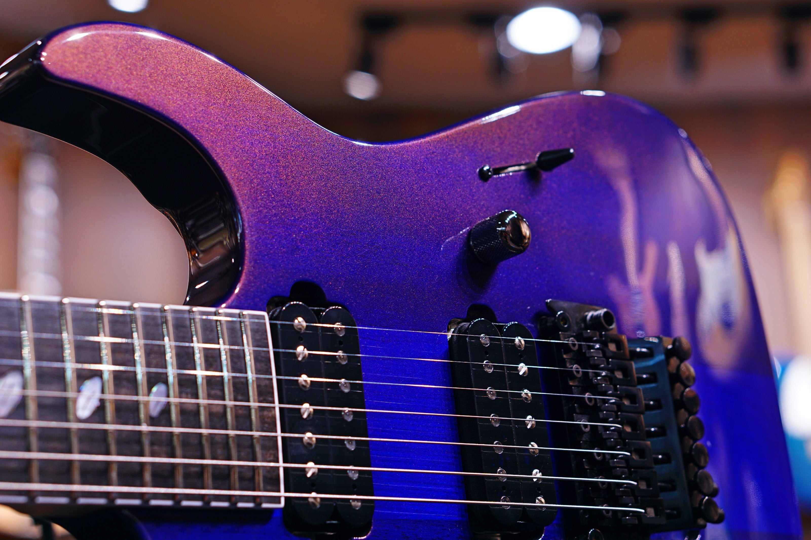 Caparison Dellinger Prominence Trans. Spectrum blue 7 string