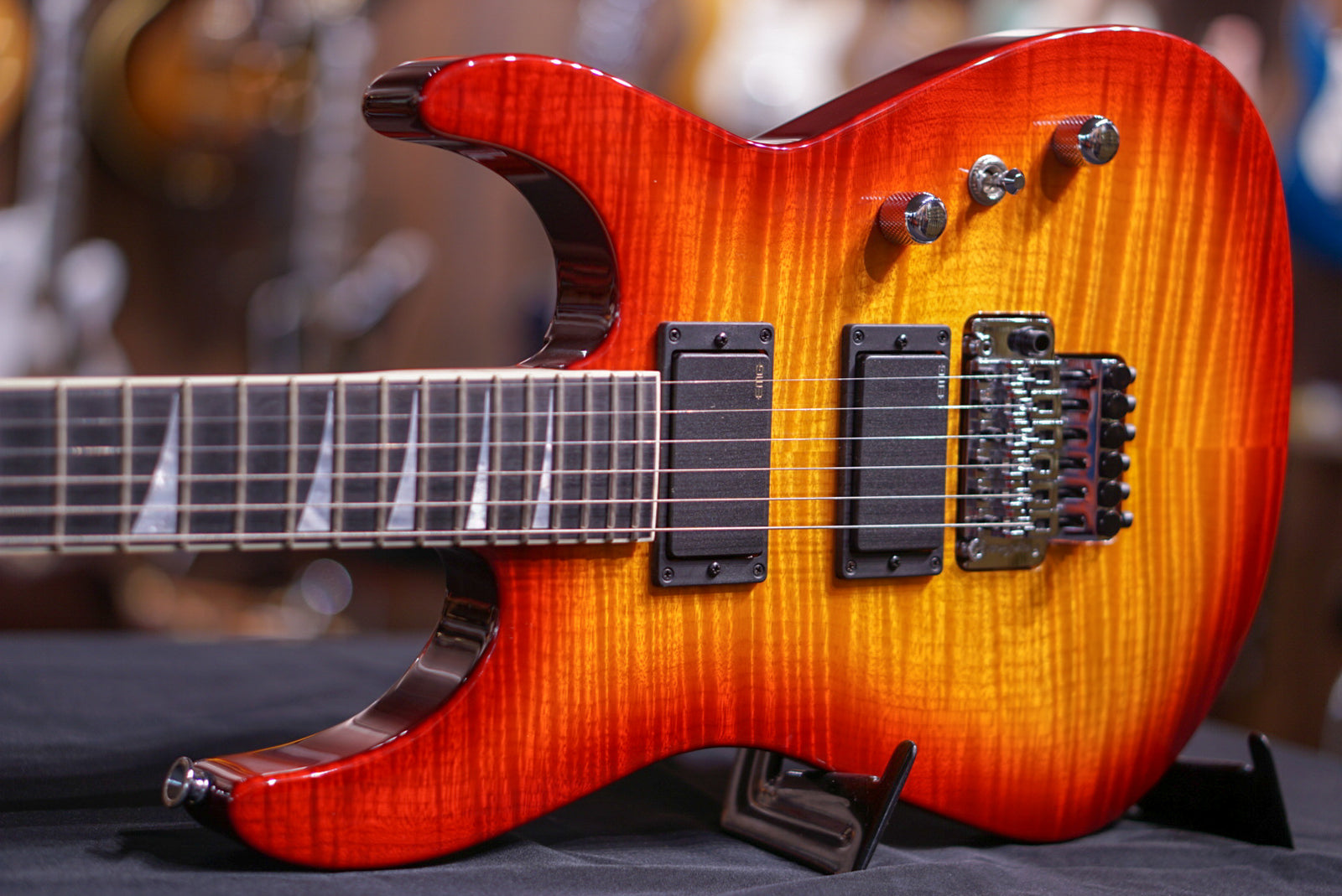 Jackson USA Select DK1 Dinky Electric Guitar