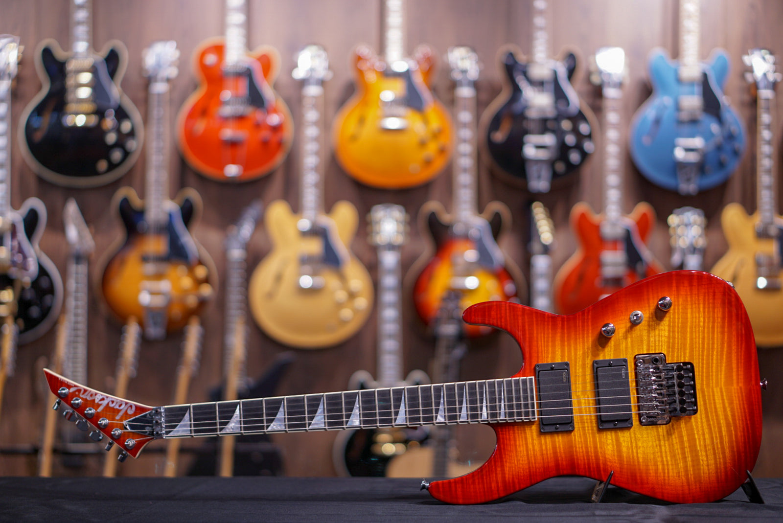 Jackson USA Select DK1 Dinky Electric Guitar